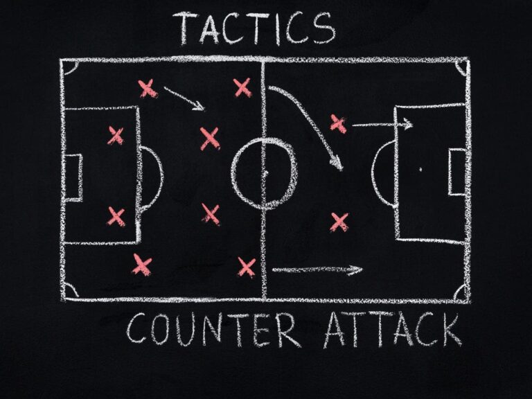 野球とサッカーどっちが難しい？スポーツの難易度を徹底比較！ | サカ飯